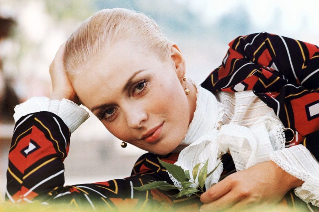 As Loiras Mais Iconicas do Cinema em Fotos que Marcaram Época